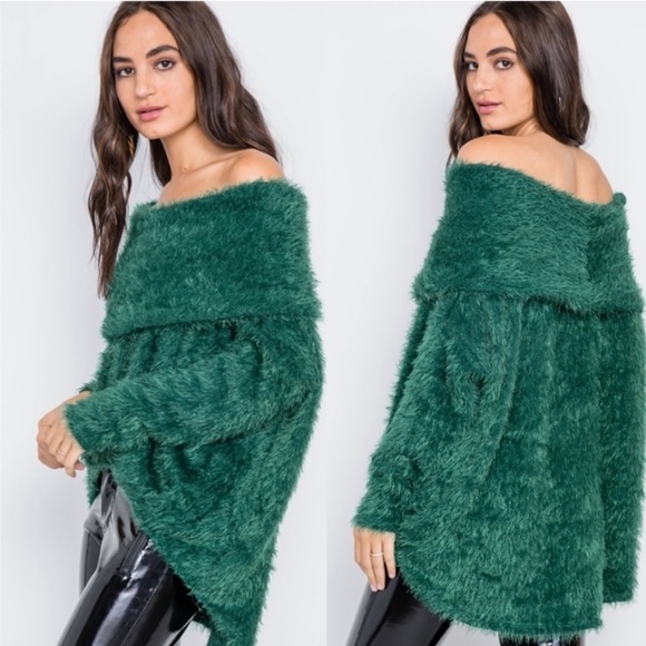 Delilah Wear | Sweaters | Erica Soft Emerald Green Faux Fur Sweater Wo ...